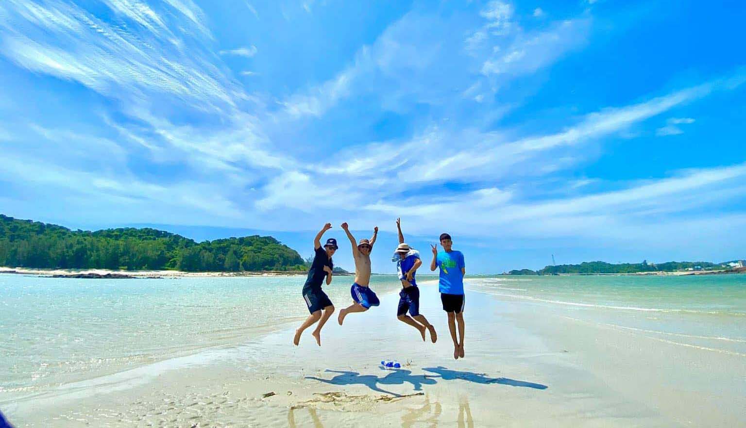 Discover the Top Halong Bay Beaches: A Paradise in Vietnam