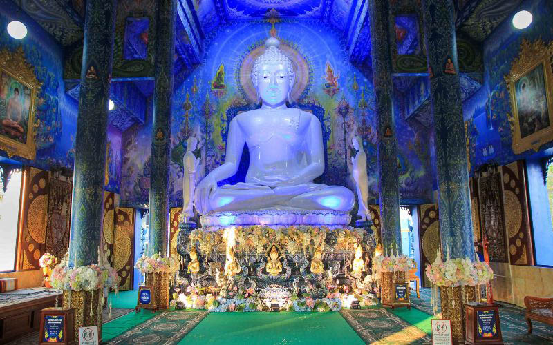 Explore Blue Temple Thailand - Chiang Rai Wat Rong Suea Ten