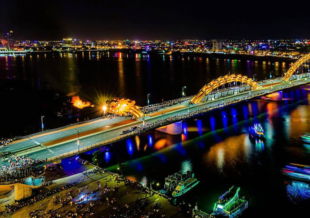 Dragon Bridge in Da Nang: Time & Spots to View Fire Show